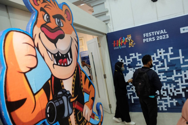 Hari Pers Nasional, Jokowi Terbitkan Perpres Media Sustainability