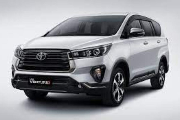 Spesifikasi Kijang Innova Reborn, Harga dan Perbedaan dengan Venturer