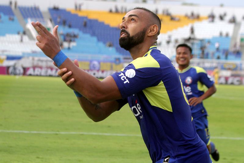 Prediksi Skor Arema FC vs Dewa United 13 September: Susunan Pemain, H2H